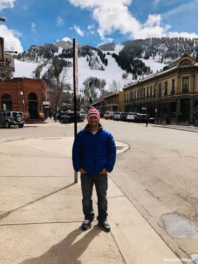 Plan the Perfect Getaway Snowboarding in Aspen - The Happiness Function