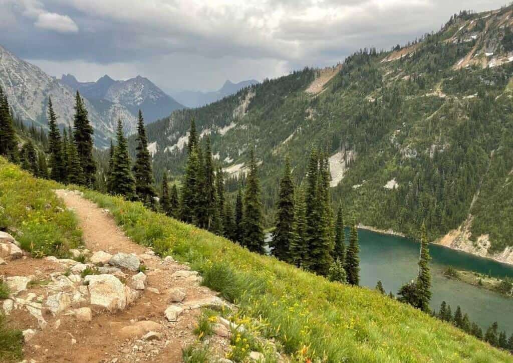 30+ Beautiful Fall Destinations with Places to Hike in the U.S. - The ...