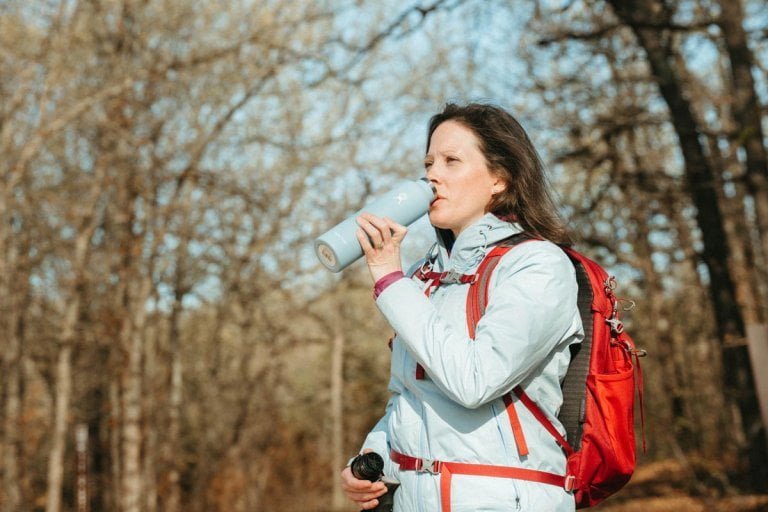 What to Wear Hiking: Perfect Spring Hiking Outfit Ideas for Women - The ...